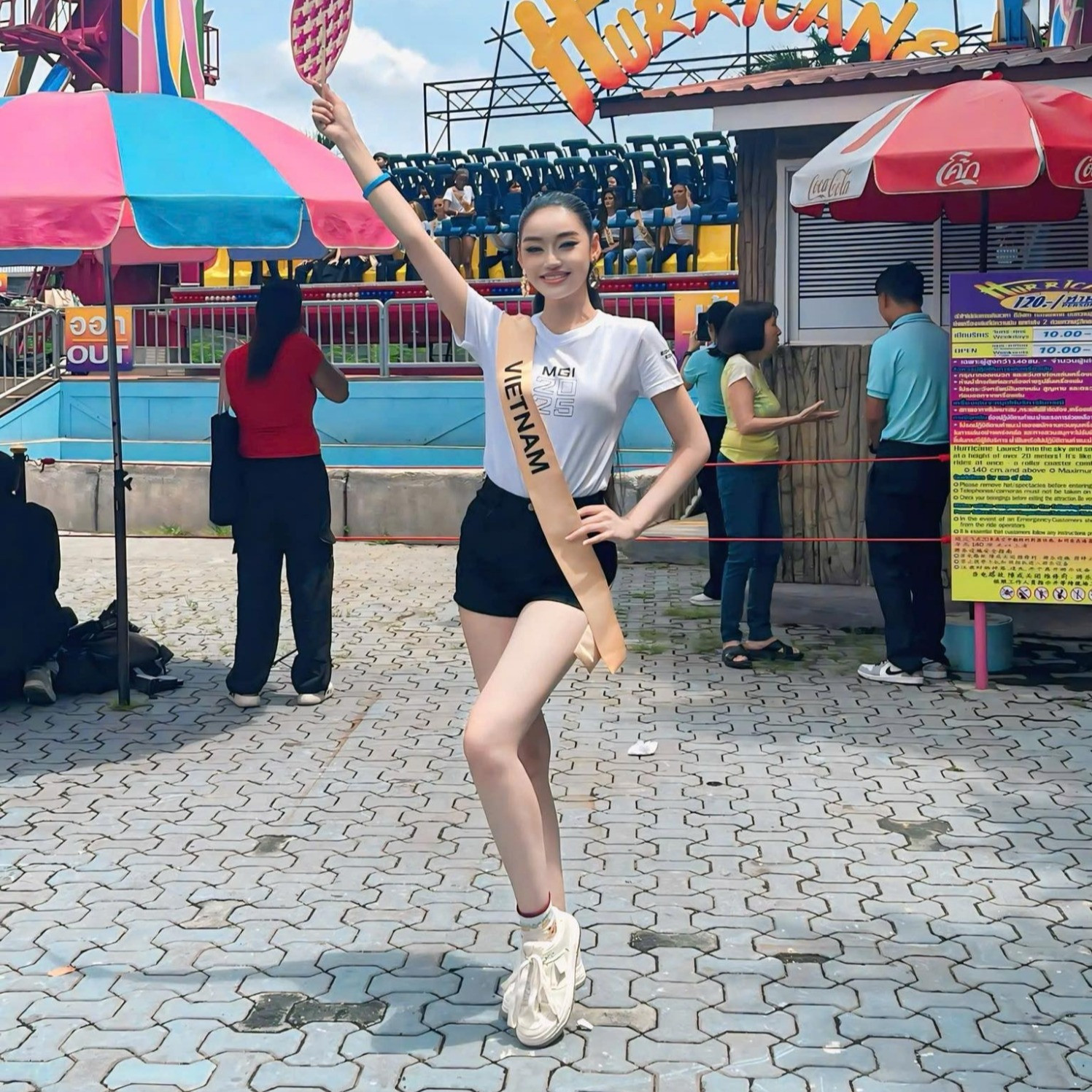 Yến Nhi gây tranh cãi khi trả lời tiếng Anh ở Hoa hậu Hòa bình 2025