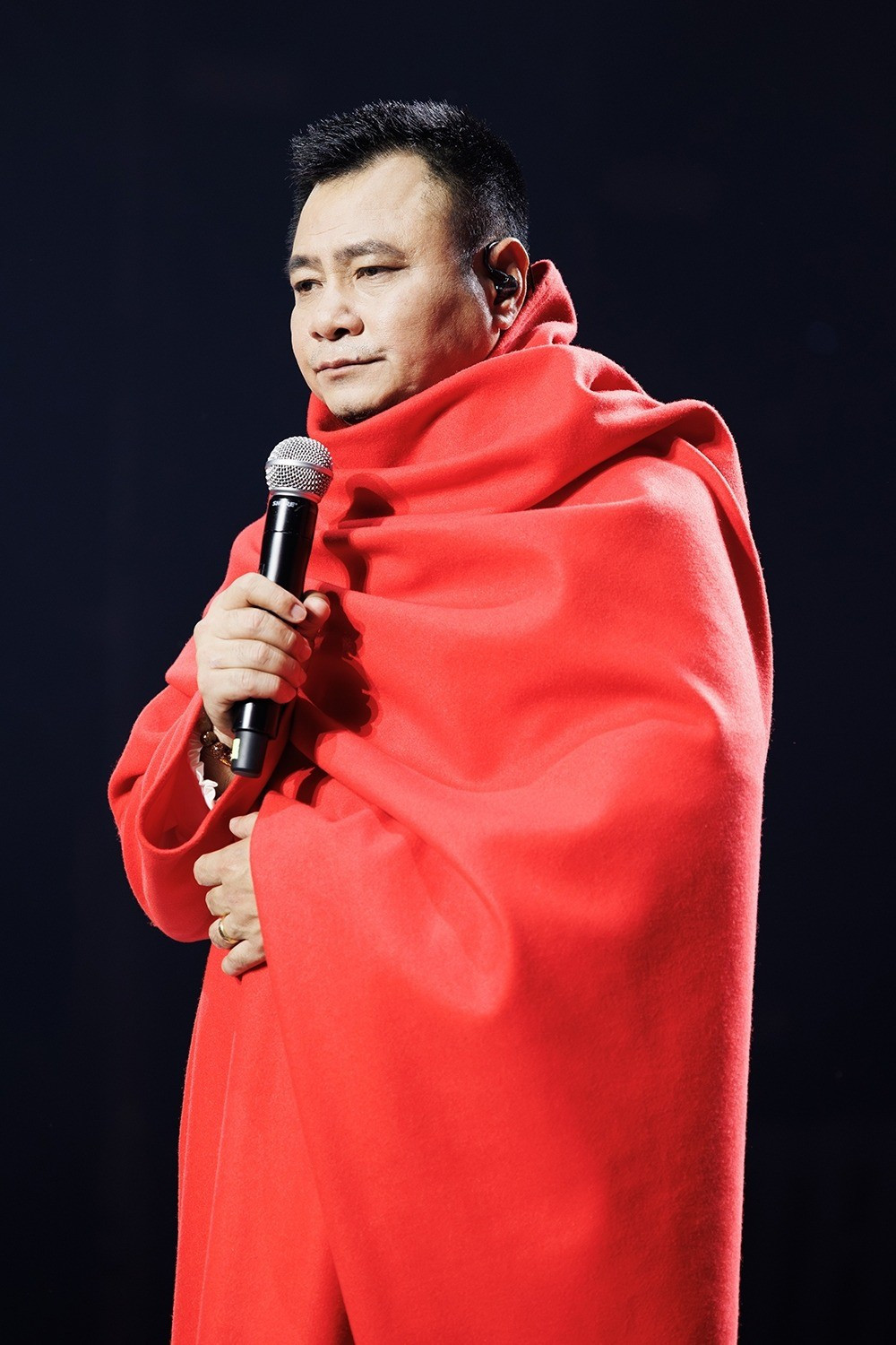 Ca sĩ Phan Đinh Tùng đính chính