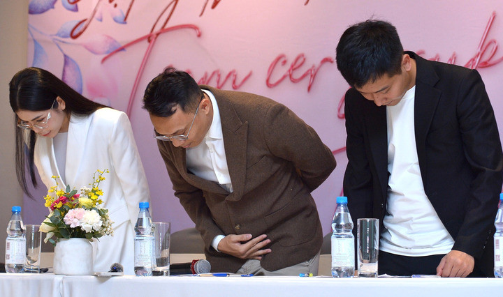 Quang Linh Vlogs bị bắt, dân mạng 'tiếc cho thần tượng sa ngã vì đồng tiền'