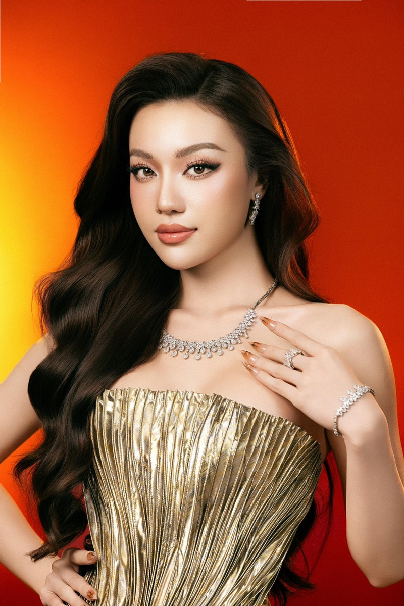 Vẻ gợi cảm của người đẹp sở hữu body đẹp nhất Hoa hậu Hoàn vũ Việt Nam 2025