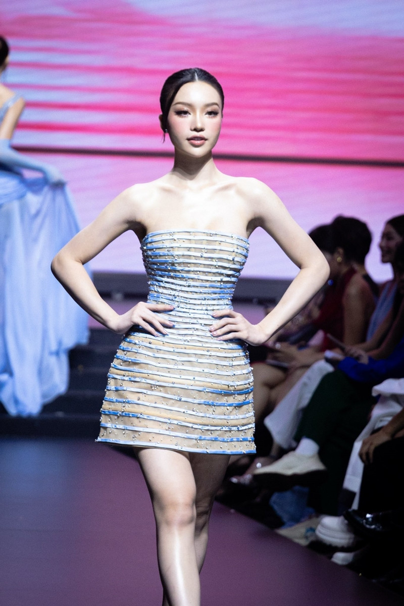 Vẻ gợi cảm của người đẹp sở hữu body đẹp nhất Hoa hậu Hoàn vũ Việt Nam 2025