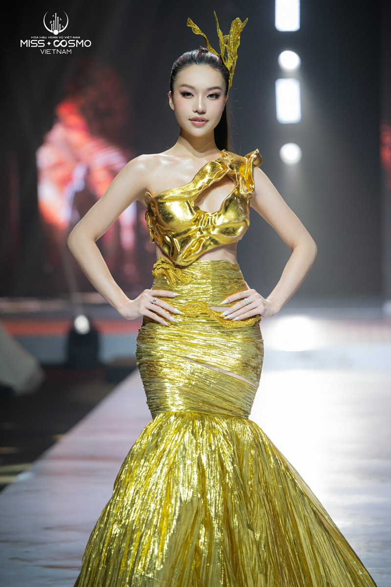 Vẻ gợi cảm của người đẹp sở hữu body đẹp nhất Hoa hậu Hoàn vũ Việt Nam 2025
