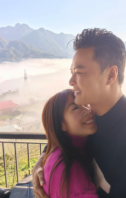 Cuộc sống 'nghỉ hưu sớm' của Hồng Đăng bên vợ đảm đang