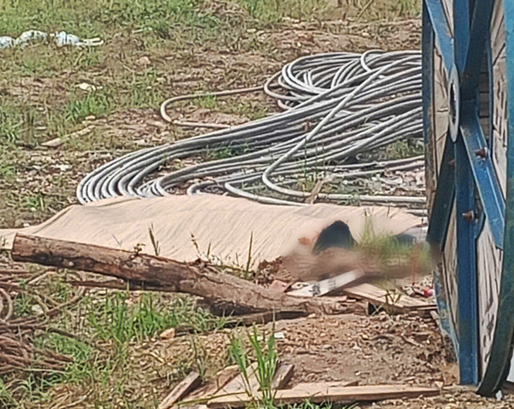 Người đàn ông 25 tuổi tử vong khi rơi từ cột điện cao 30m xuống đất