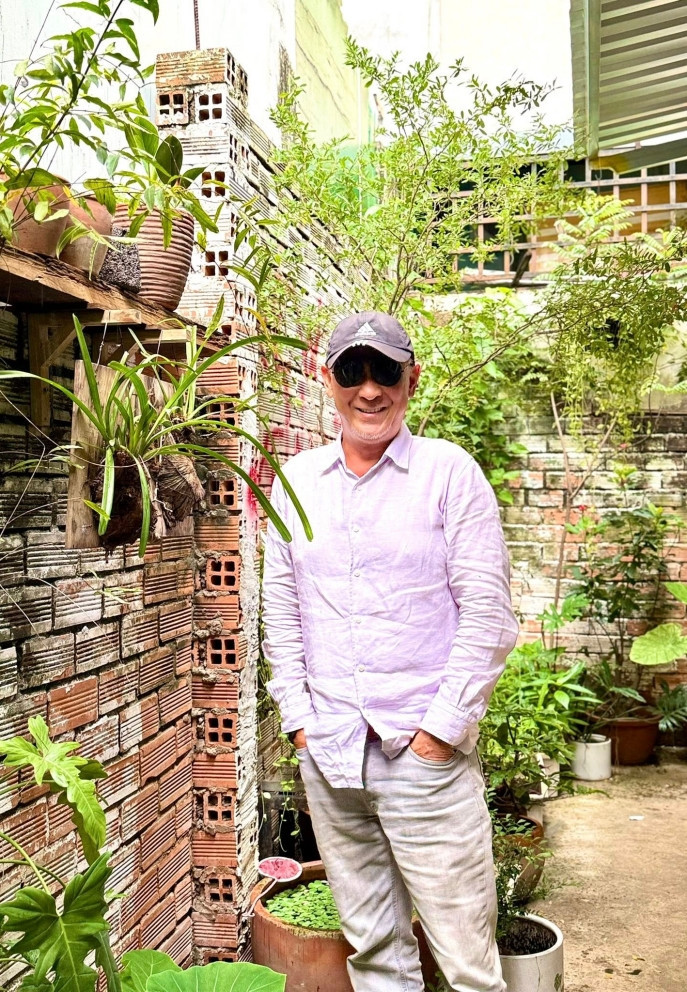 'Lão phật gia' Tùng Yuki: Vệ sĩ kề cận Mỹ Tâm, làm chủ công ty 2.500 nhân viên